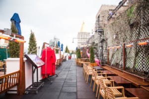 Rooftops em NY: por dentro do famoso 230th FIFTH Rooftop Bar!