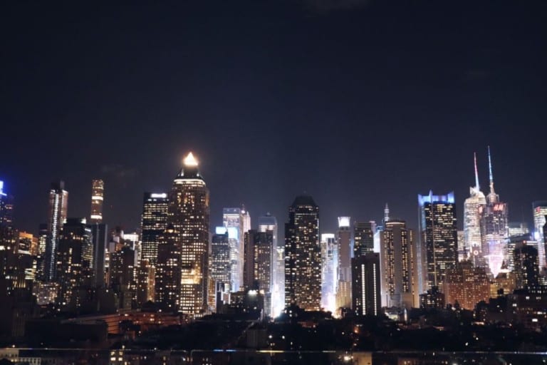 12 of the best rooftop bars in NYC!